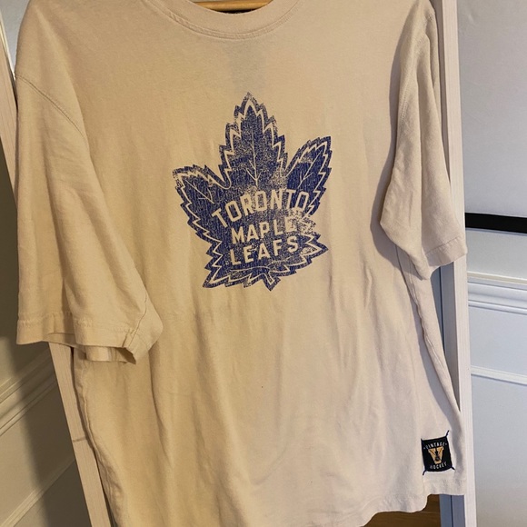 NHL | Shirts | 22 Vintage Toronto Maple Leafs Tee | Poshmark